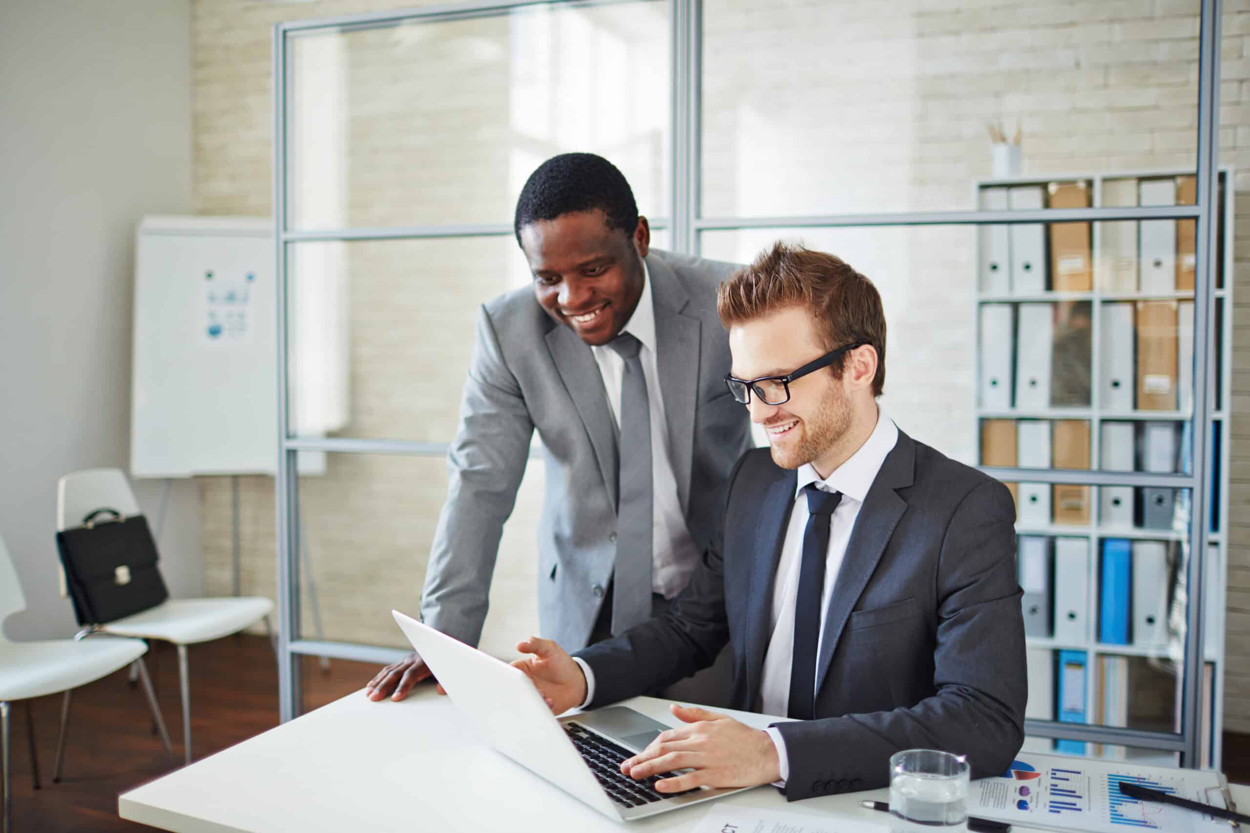 Hire Remote Associates For Professional Legal Work | LAWCLERK